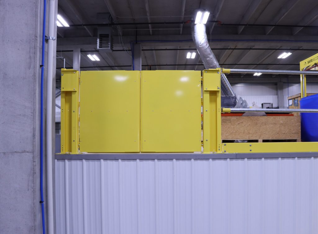SafeMezz® Pallet Gate | PS Safety Access®